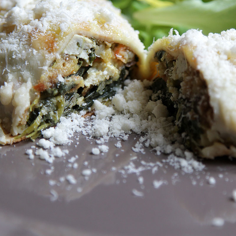Crespelle con ripieno vegetariano - ADVERSUS MAGAZINE